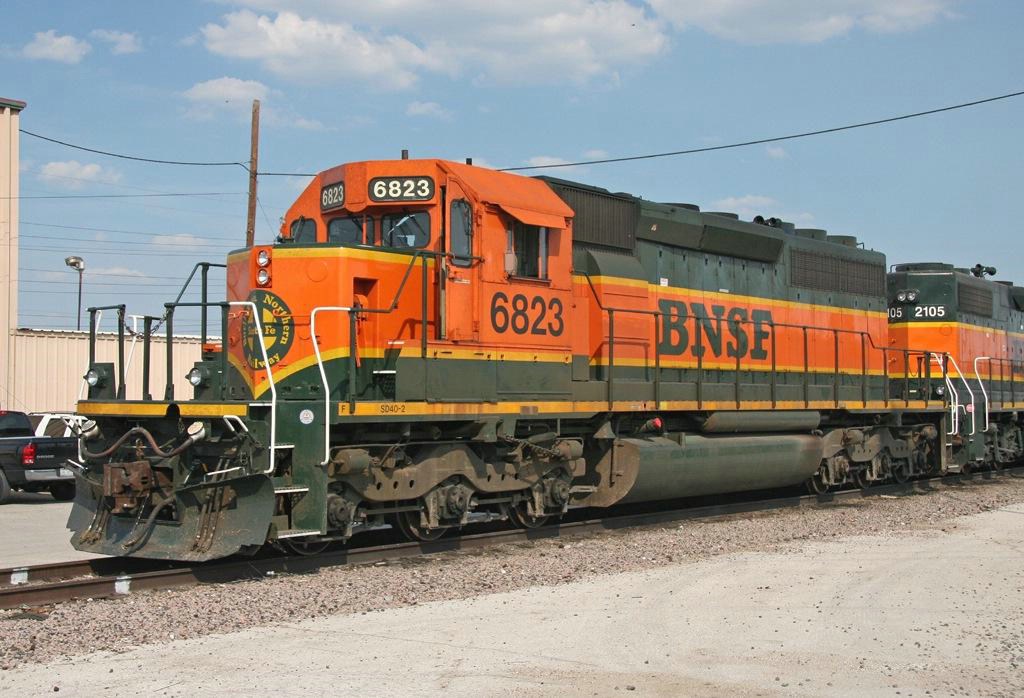 BNSF 6823